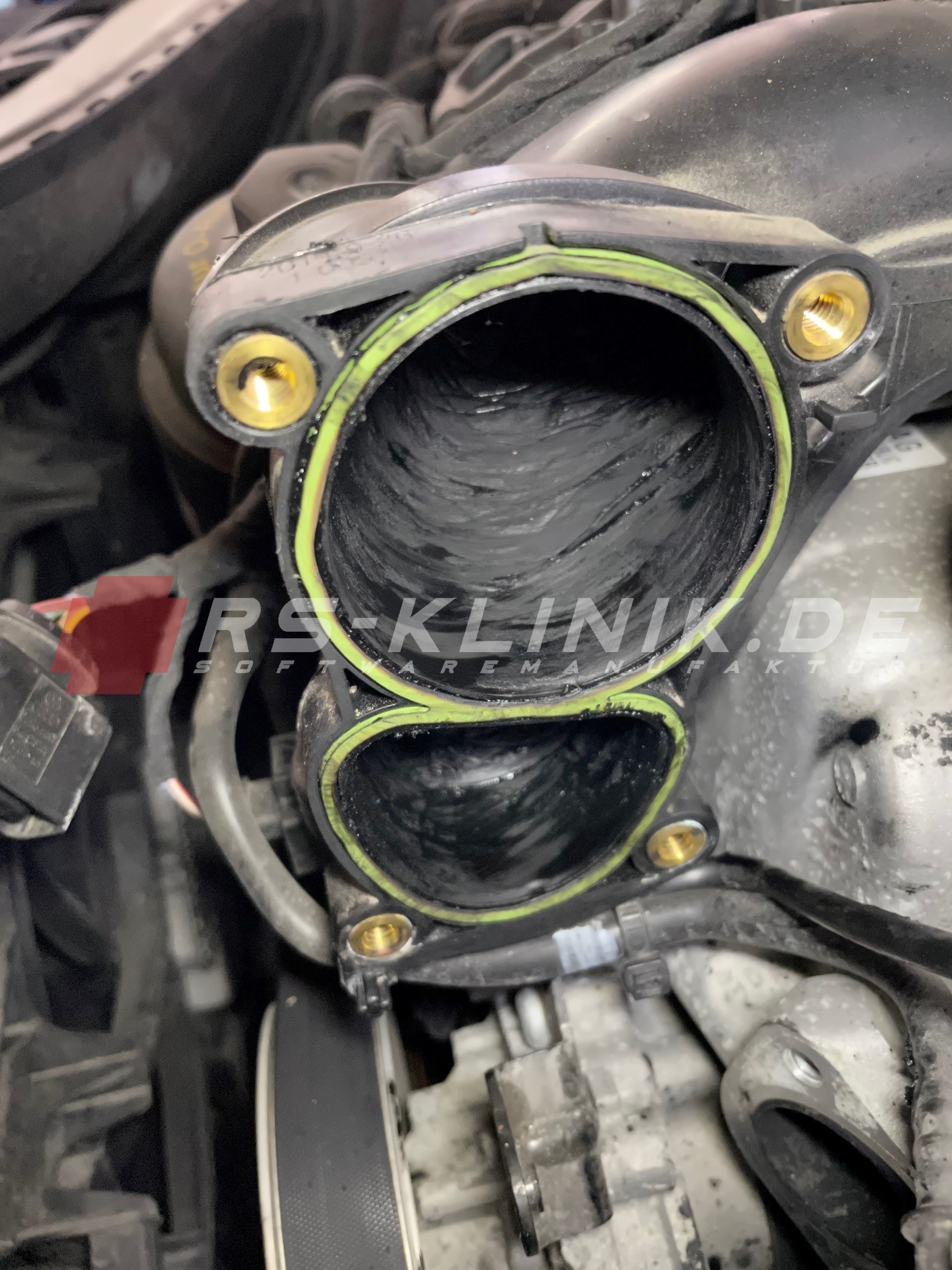 AGR Reinigung 3,0l TDI - RS-Klinik.de
